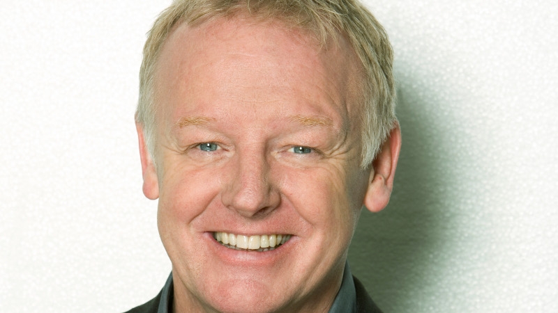 Les Dennis films final Corrie scenes