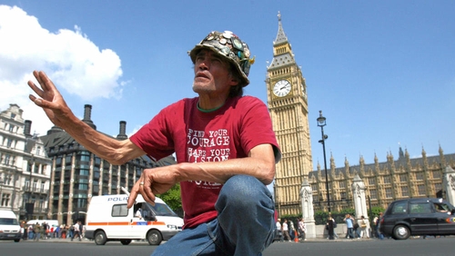 Death of British peace campaigner Brian Haw