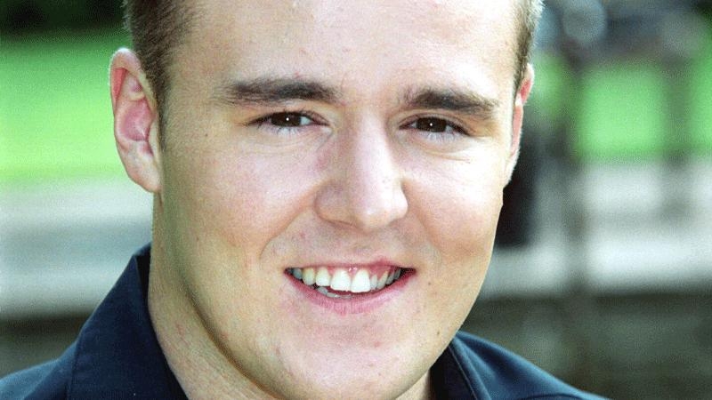 Corrie's Tyrone to date police officer