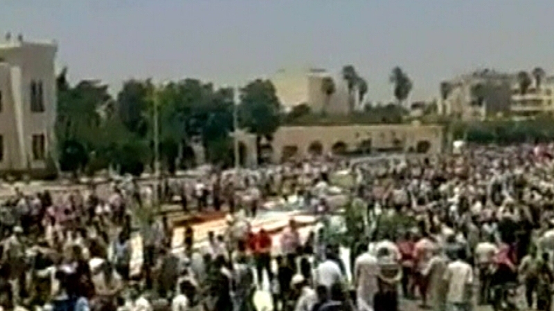 450,000 protest in Syrian city of Hama