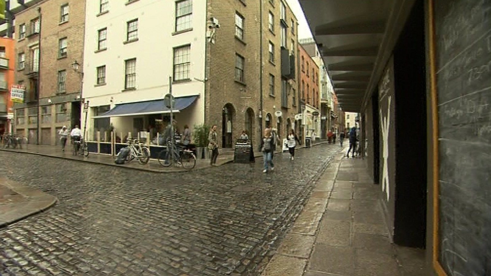 Man critical after Temple Bar assault
