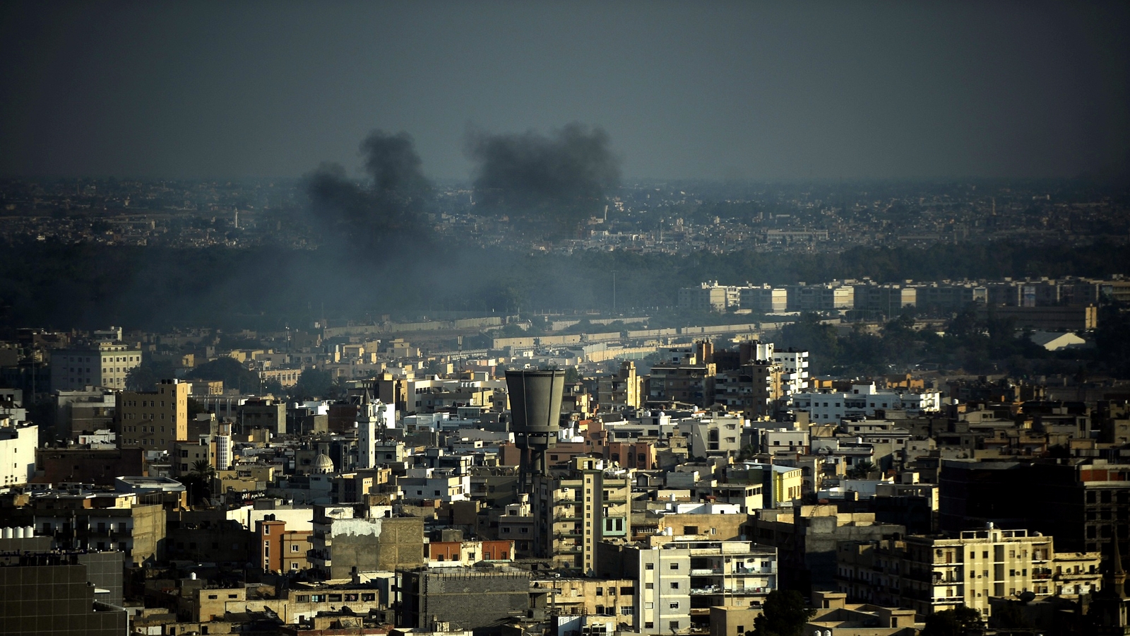 As It Happened - Rebels seize Gaddafi compound