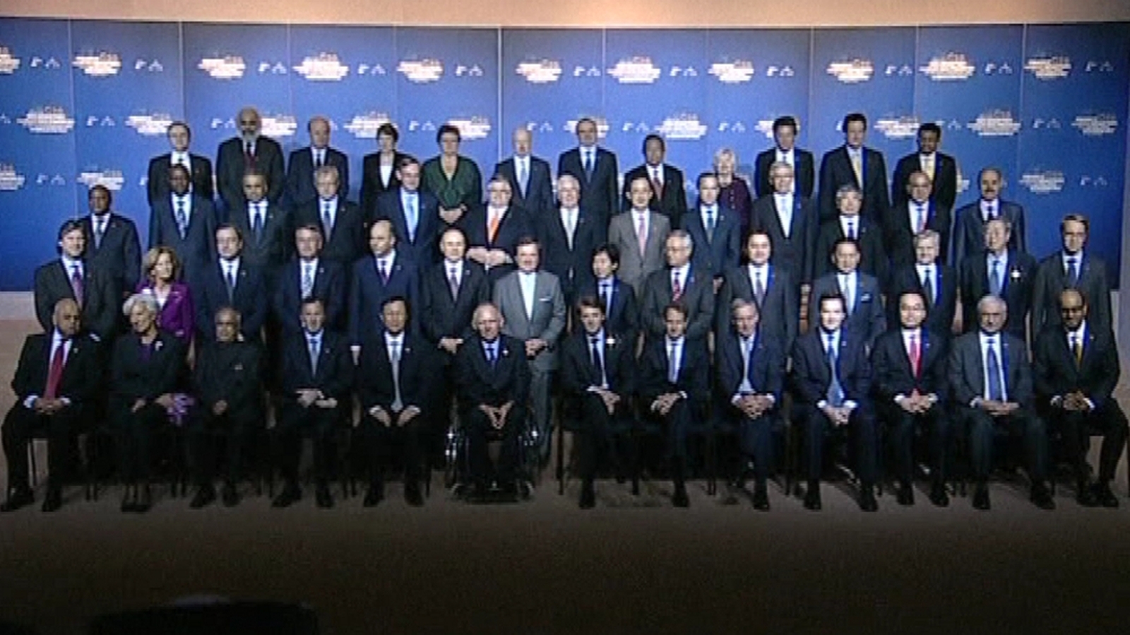 G20 presents deadline to EU to fix debt crisis