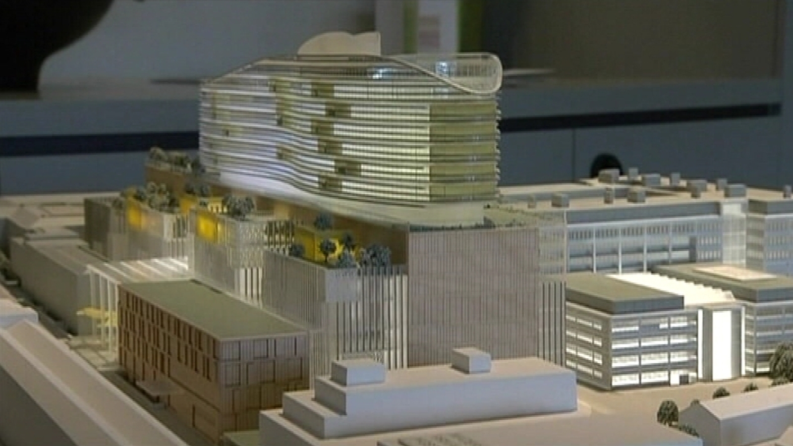 Council criticised for encouraging high-rise plans