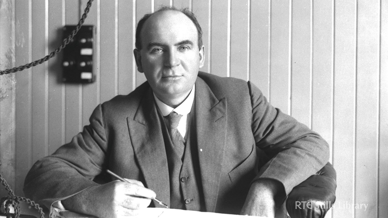 RTÉ Archives | Media | Séamus Clandillon, 2RN First Director of ...