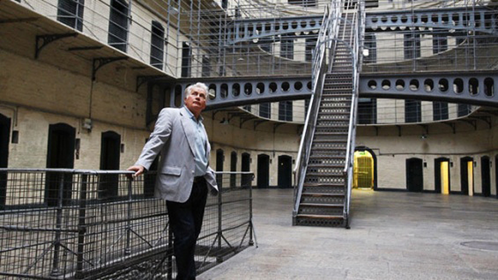 Sheen explores Irish roots on TV