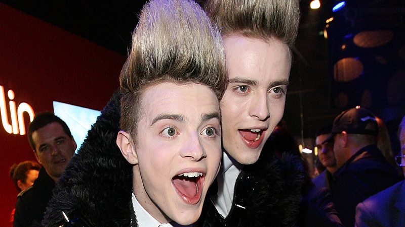 Jedward face Humperdinck in Eurovision