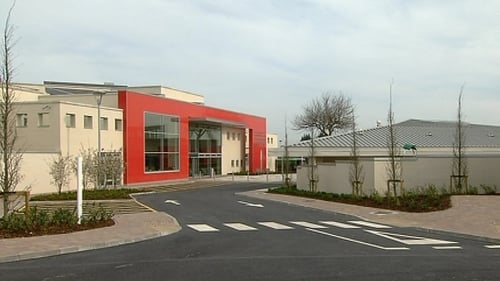 Health centre may open without GPs