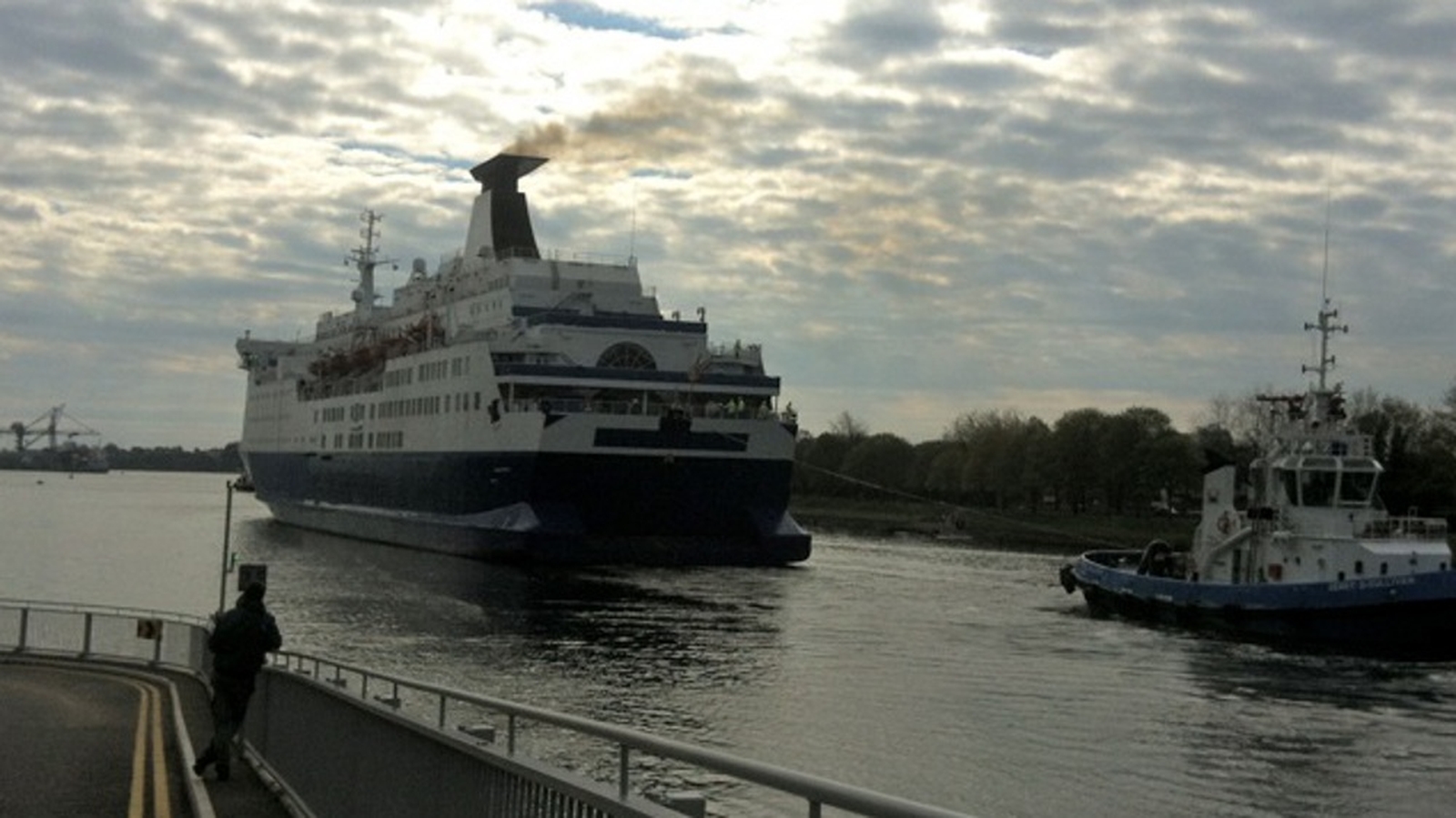 MV Julia leaves Cork for the Netherlands