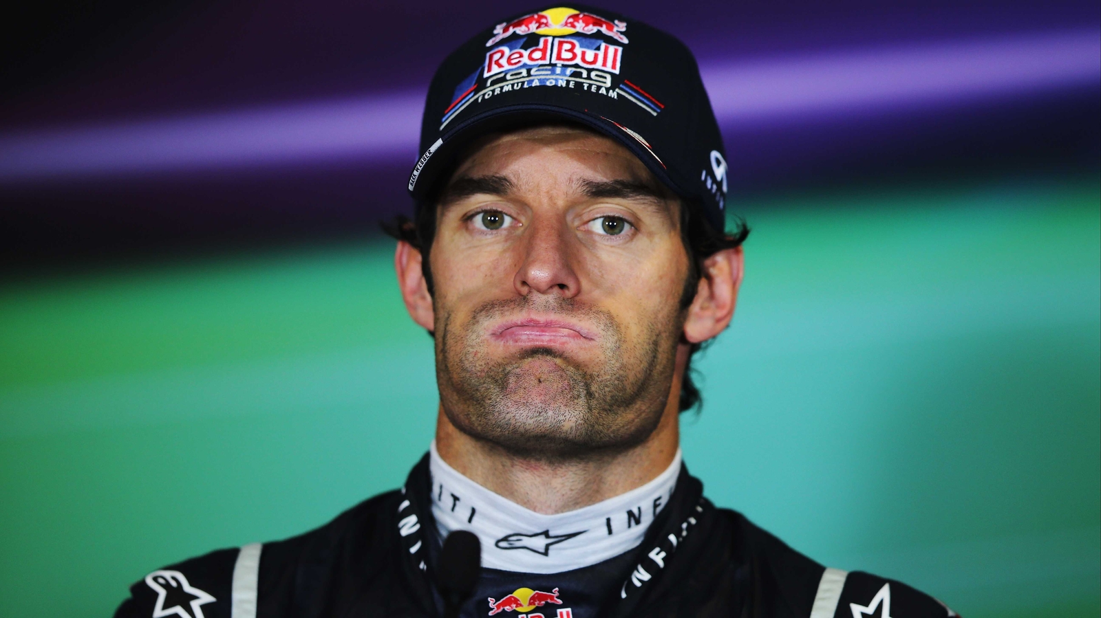 Mark Webber signs new deal with Red Bull