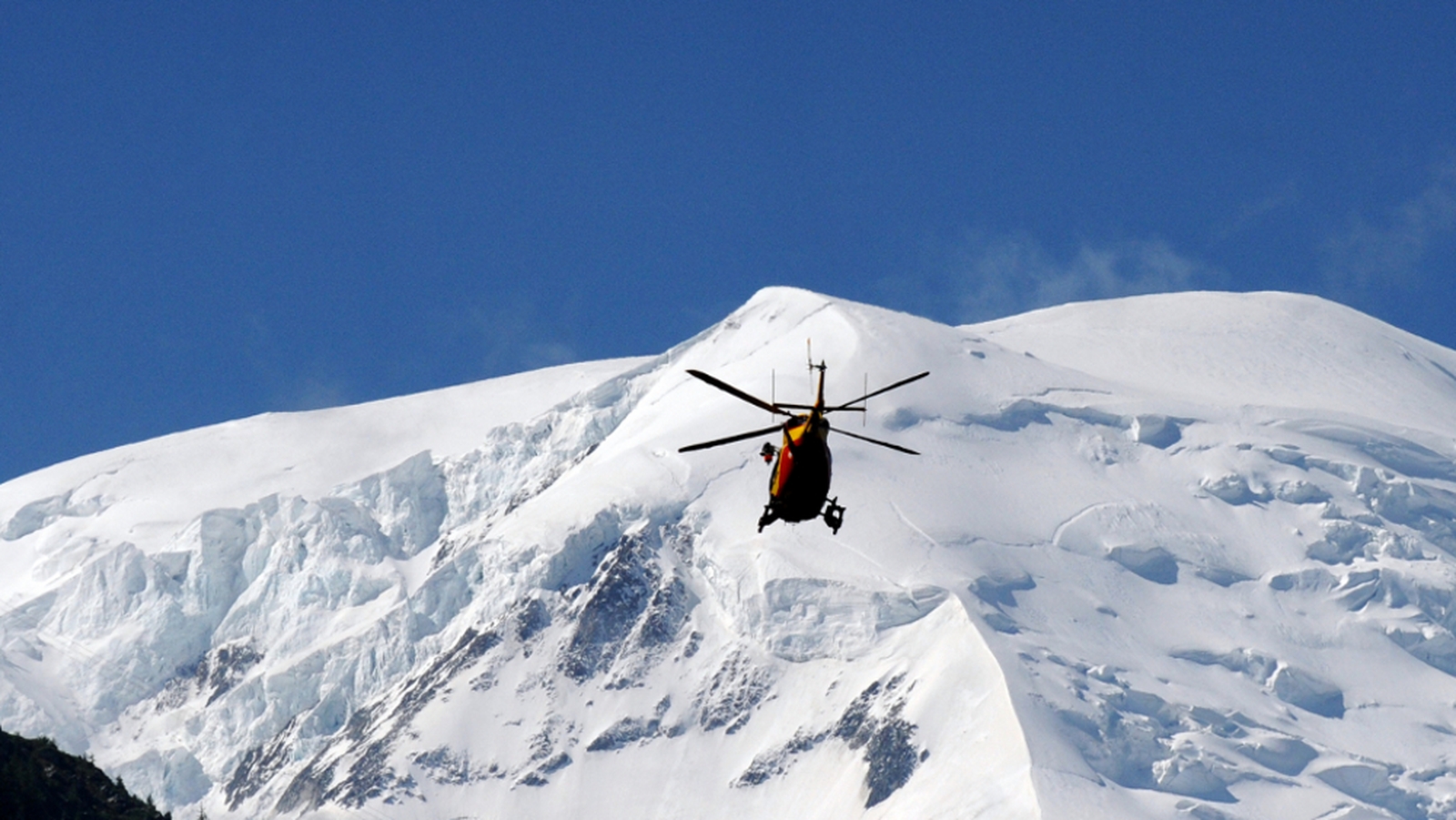 At least nine dead in French Alps avalanche