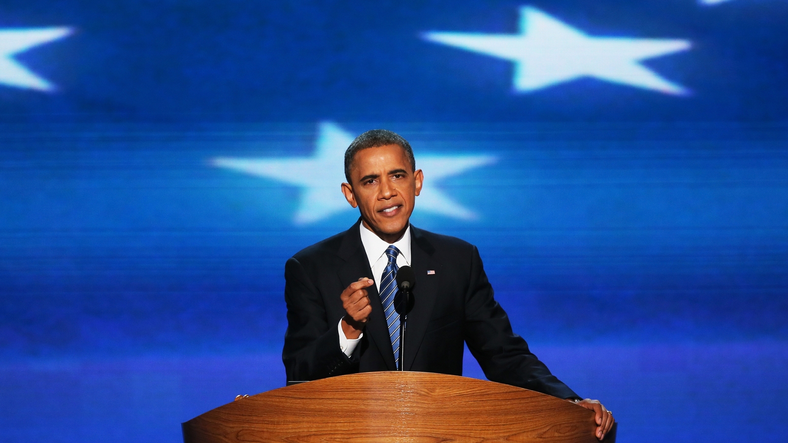 Obama promises 'better place' in acceptance speech