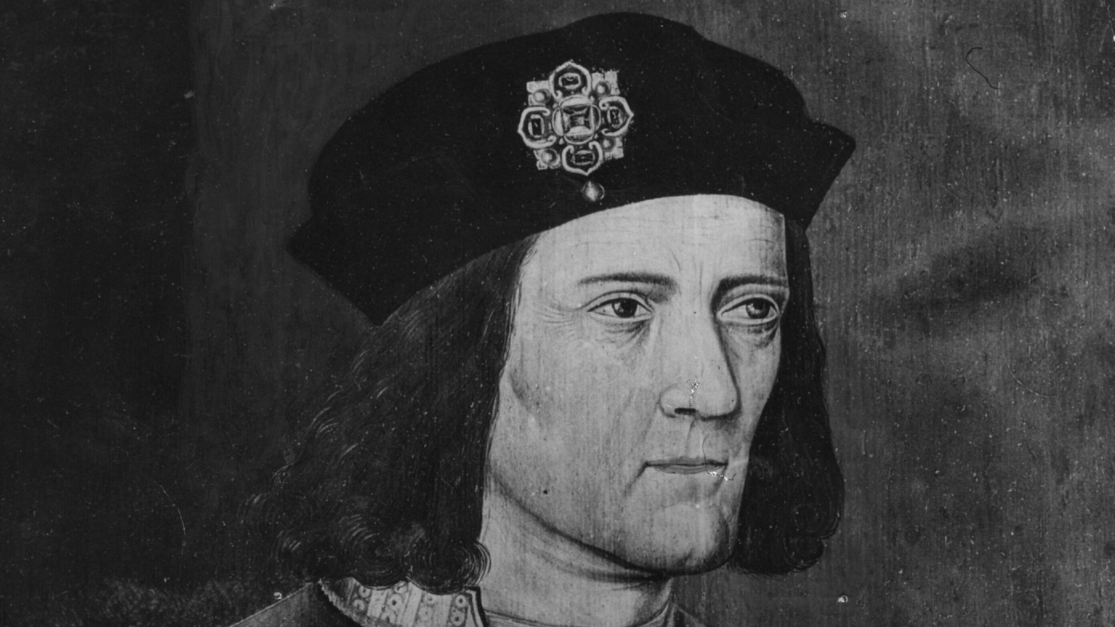 Bones of Richard III 'found under car park'