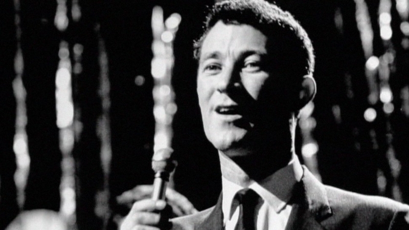 Showband singer Larry Cunningham dies