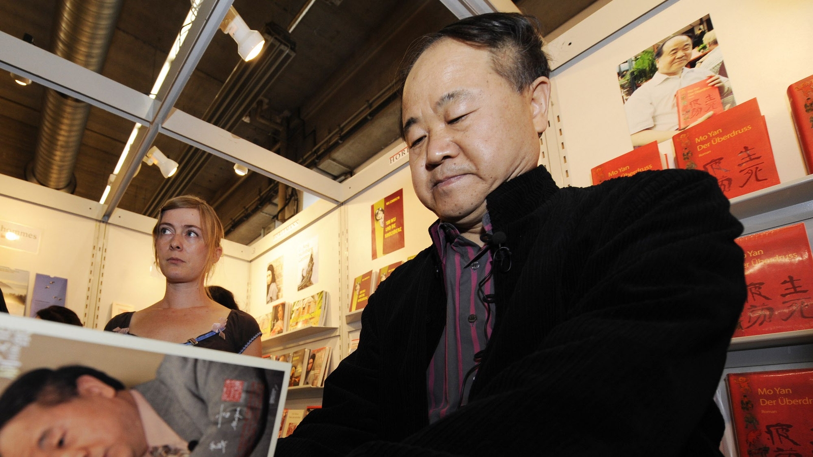 Chinese writer scoops Nobel prize for literature