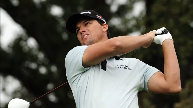 John Mallinger leads by four shots in California