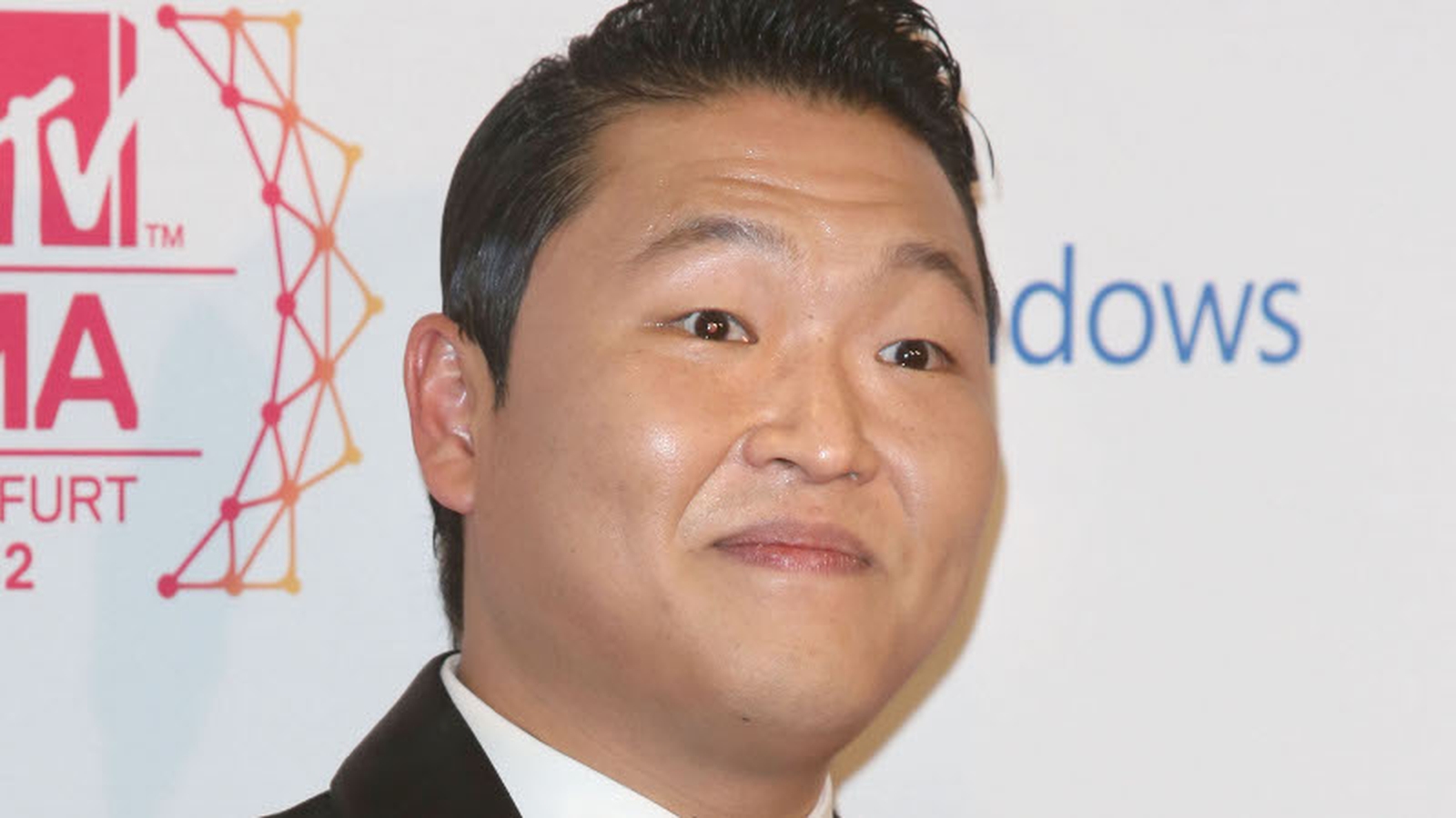 Psy to work with Queen's Brian May