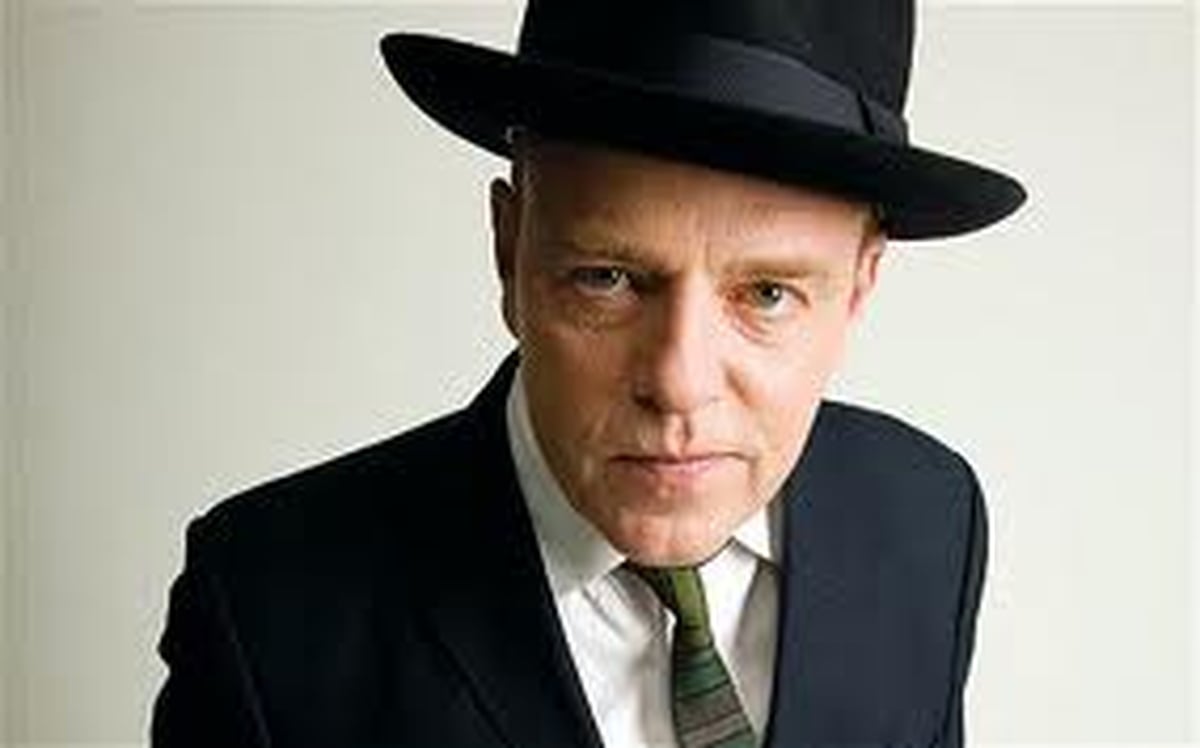 John speaks to Madness lead singer Suggs | Mornings With Dave Fanning ...