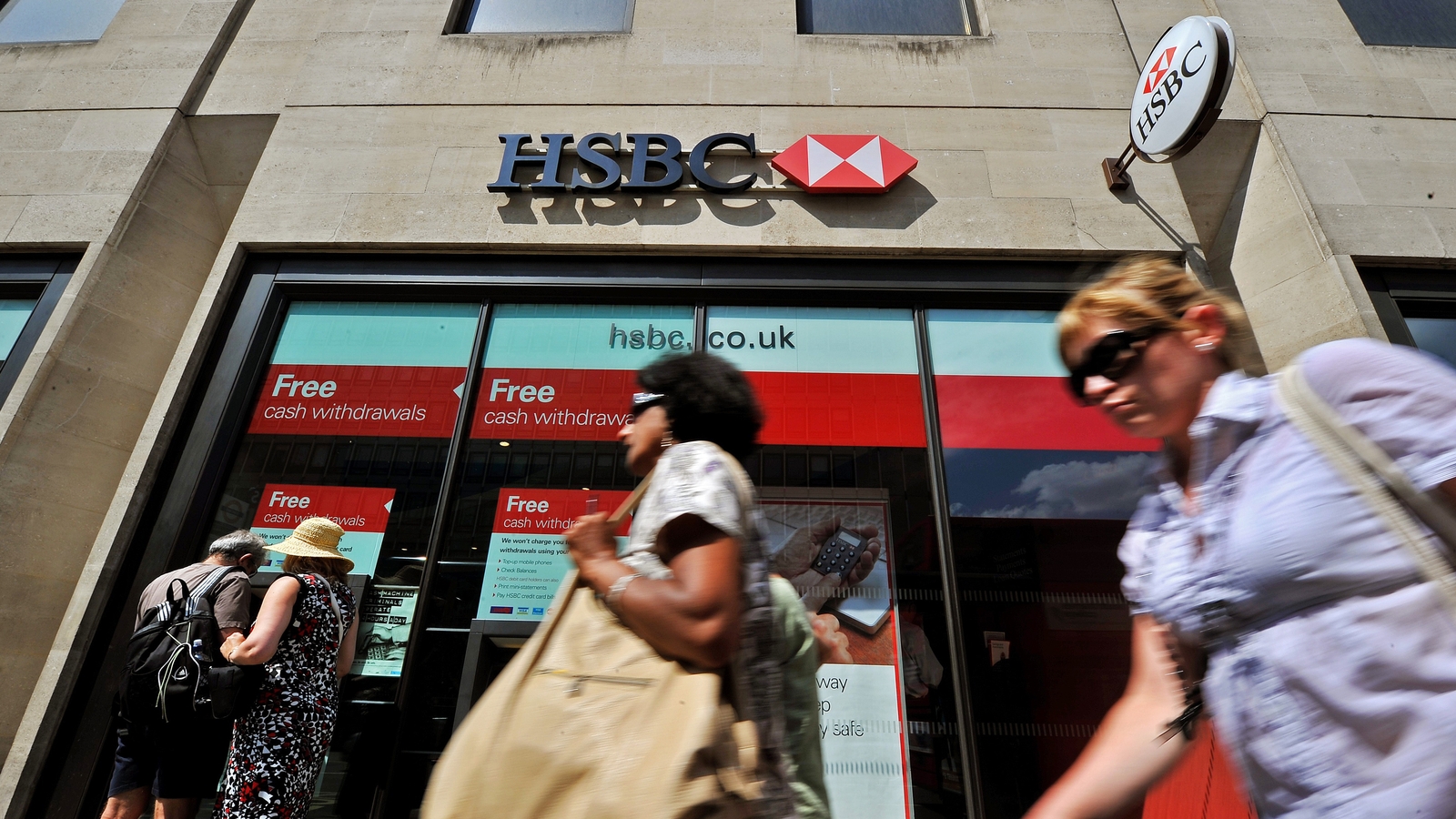 HSBC's third quarter profit beats estimates