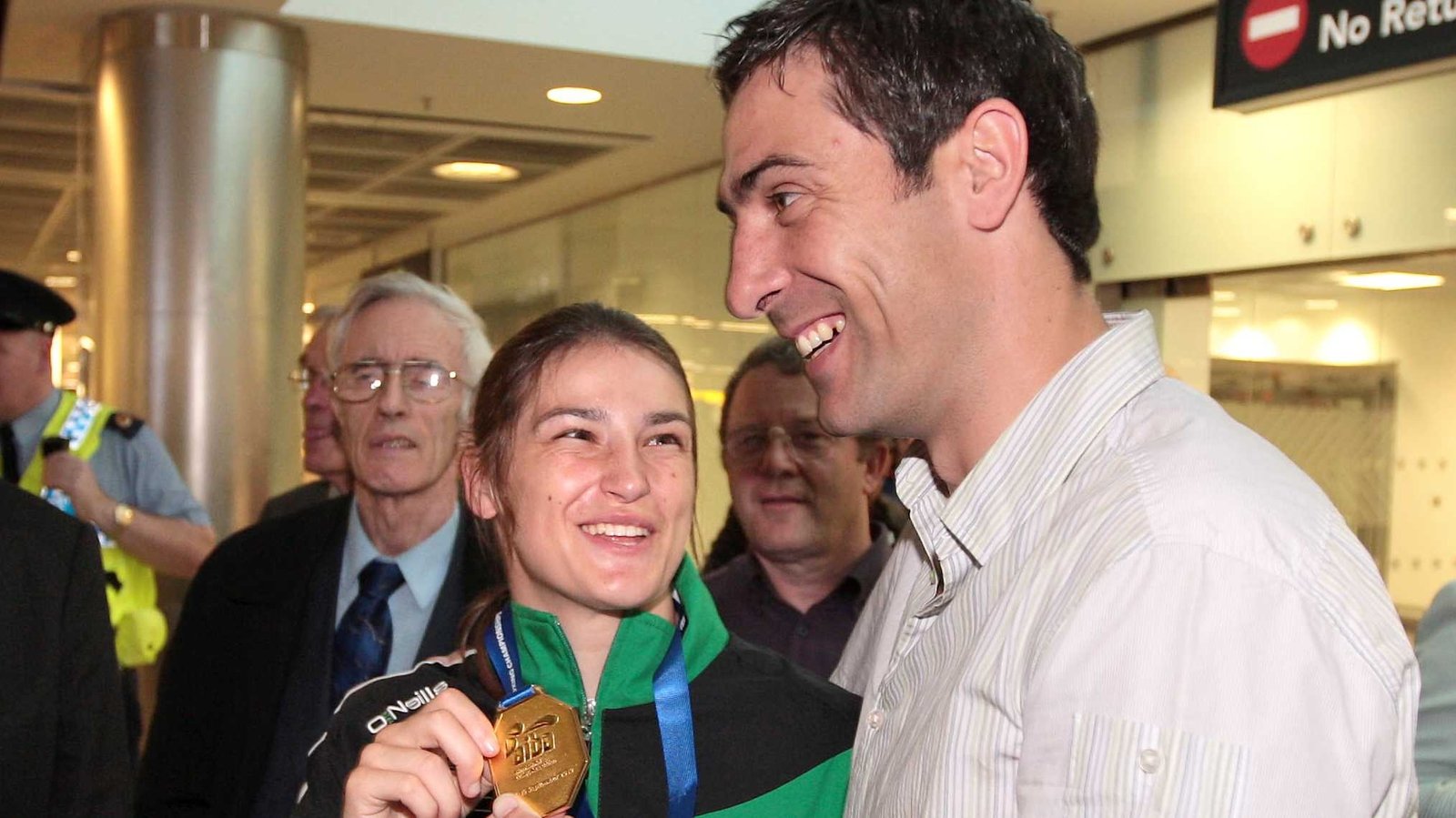 Taylor returns as Egan looks to claim title