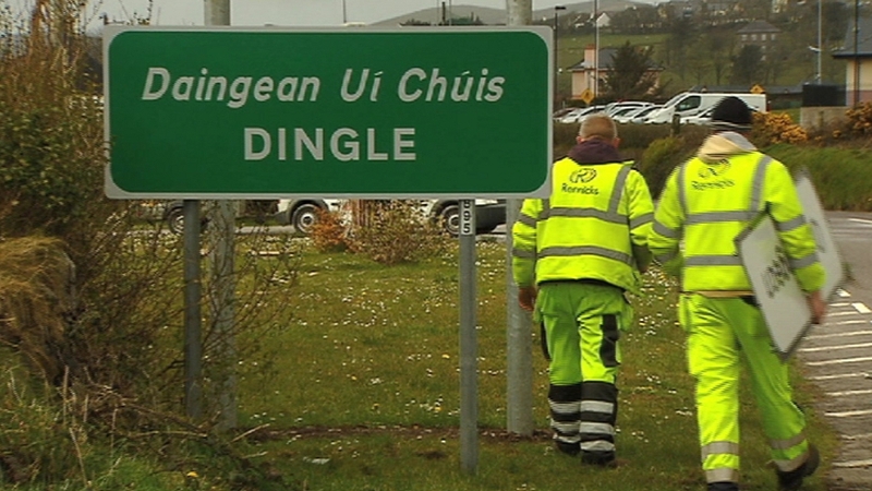 Daingean Uí Chúis le bheith ina Bhaile Seirbhíse Gaeltachta