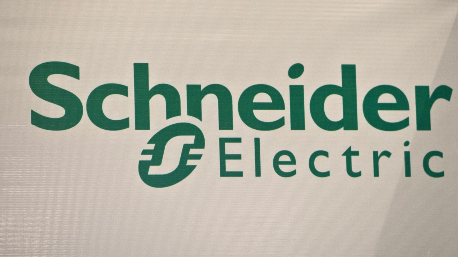 Schneider Electric agrees takeover of Invensys
