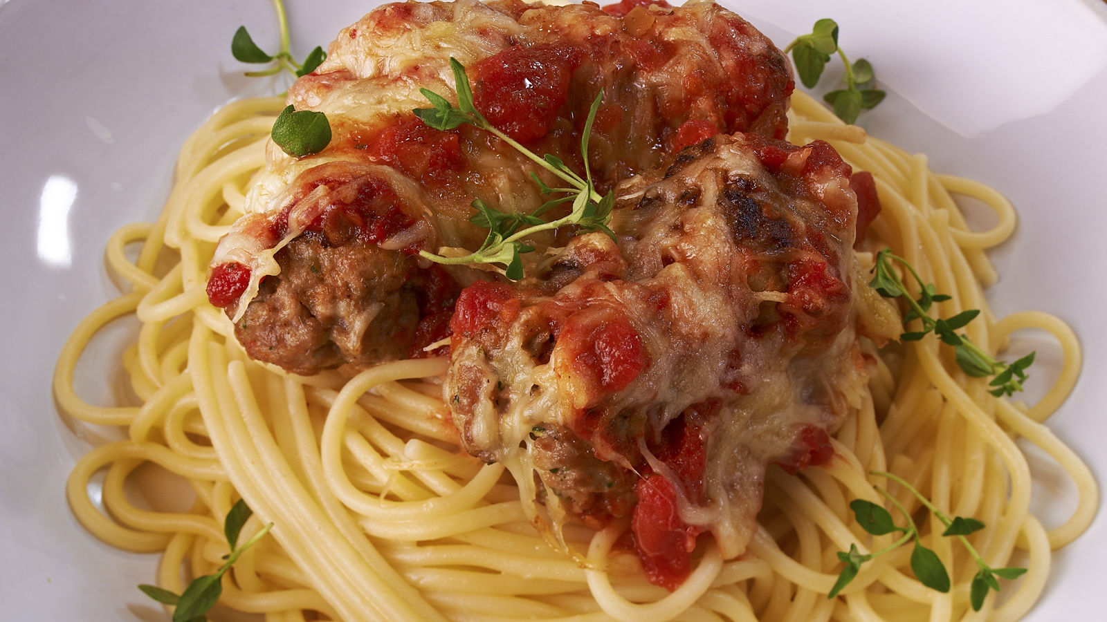 Cheesy Meatballs with Spaghetti