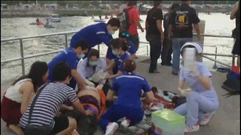 Overcrowded ferry sinks killing six in Thailand