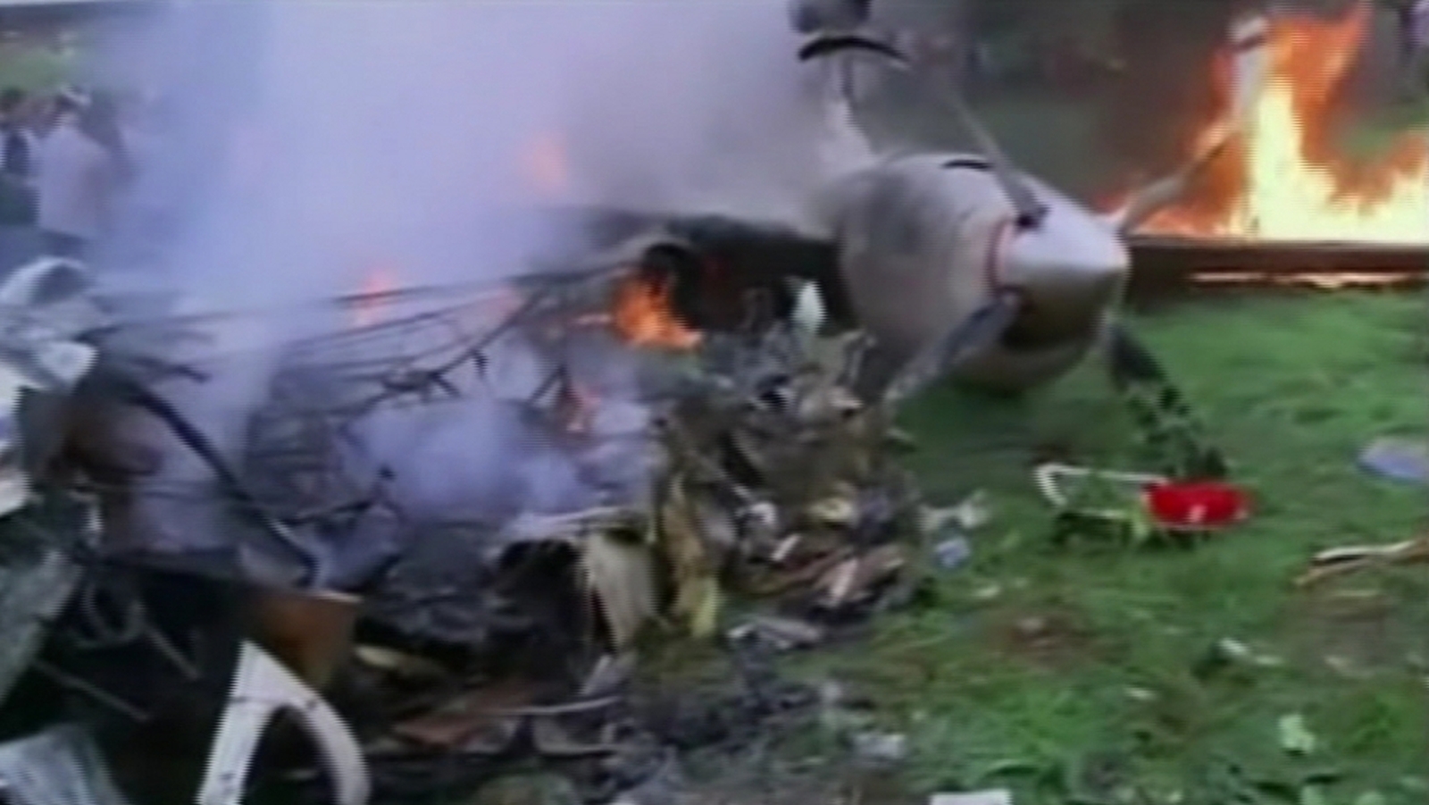 Eight die after plane crashes in Bolivia