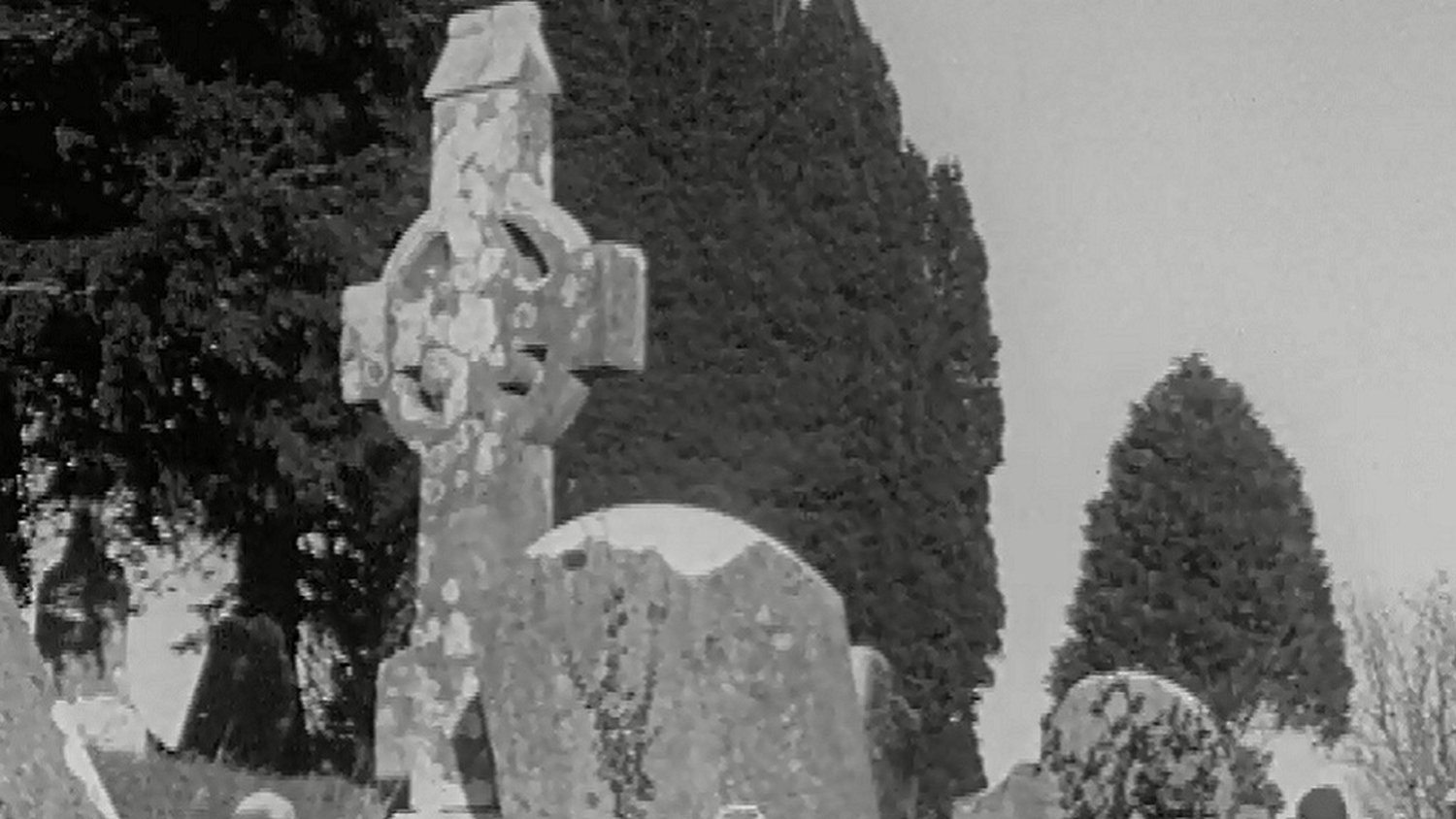 RTÉ Archives | Religion | Moving Graves