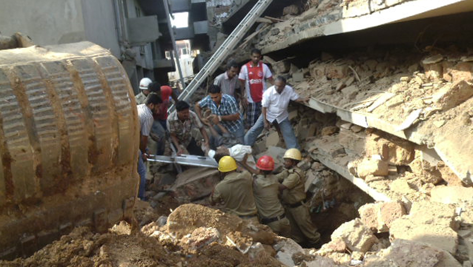 At least 11 killed after Goa building collapse