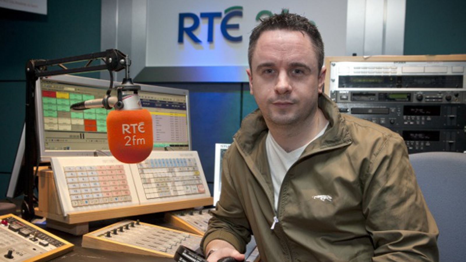 Alan McQuillan is 2fm's Early Breakfast presenter