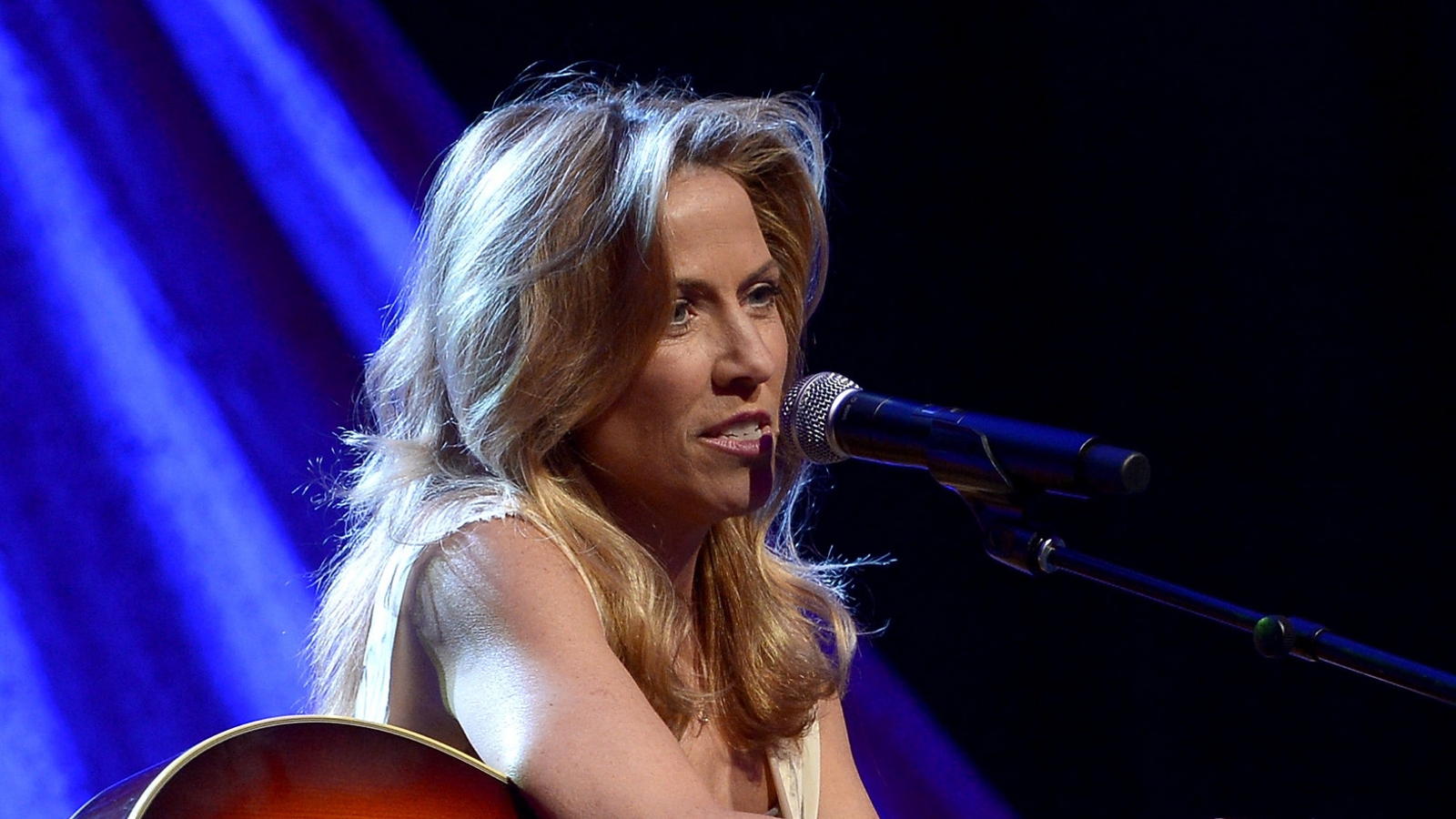 Sheryl Crow Says Press Intrusion Left Her In Despair