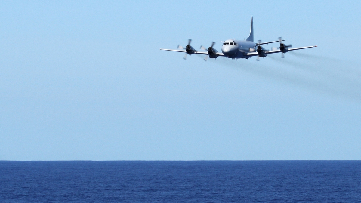 Report into Flight MH370 recommends 'real-time tracking' for planes ...