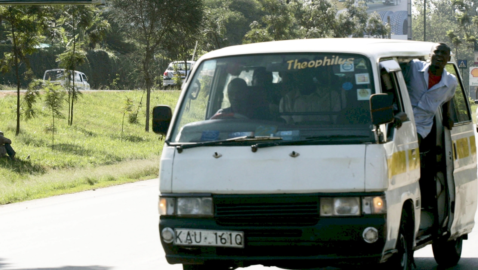 Kenyan bus drivers introducing cashless fares