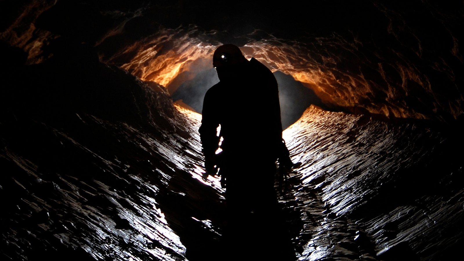 Trapped cave explorer may be rescued this week