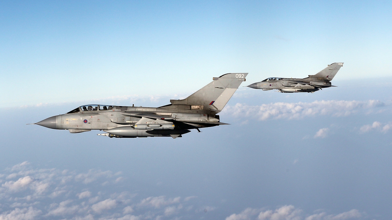 British jets strike IS targets for second day