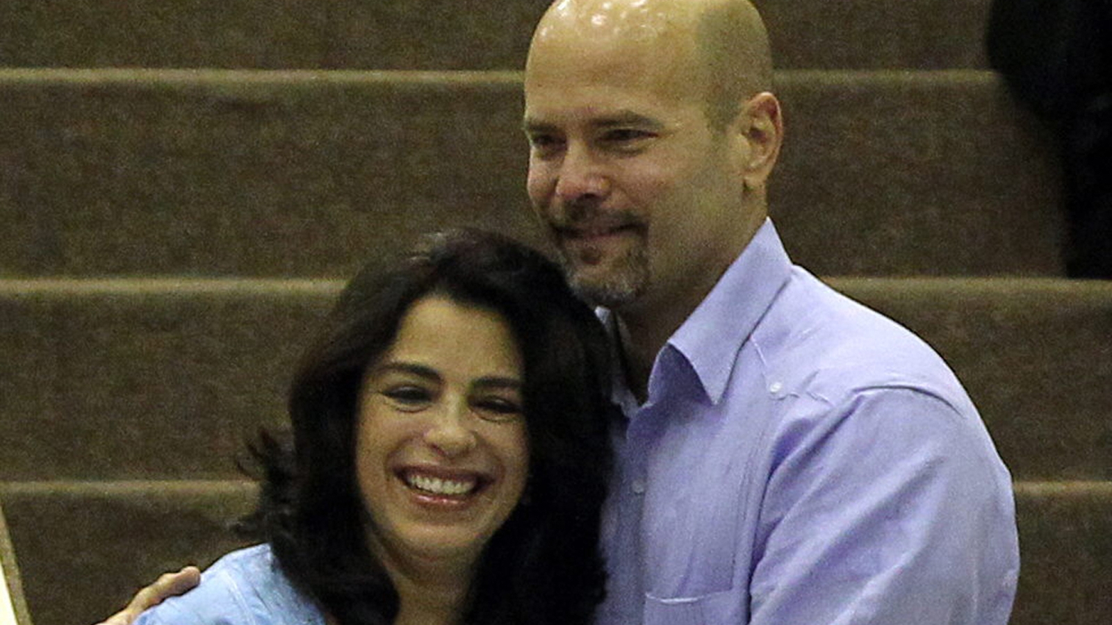Freed Cuban agent becomes father