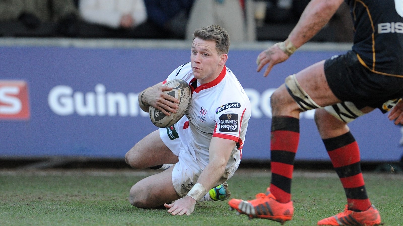 Craig Gilroy signs new Ulster contract