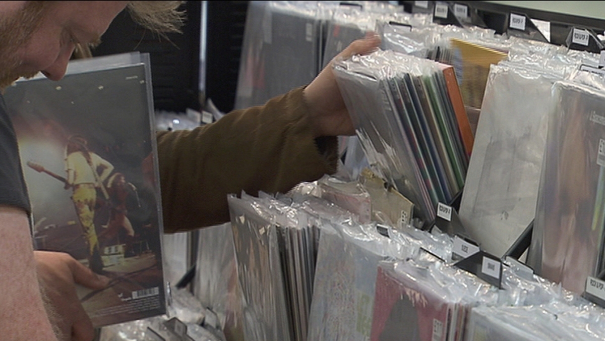 Graham's Muso Moment - Pop Songs Recycling Samples | Jennifer ...