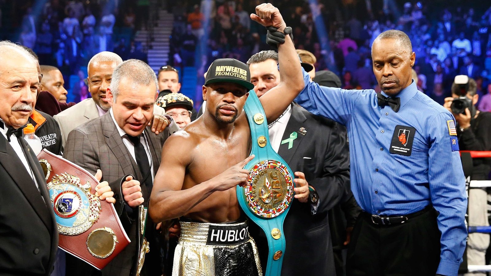 Defence & accuracy secures victory for Mayweather