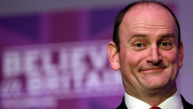 Diane James tofa ina ceannaire UKIP