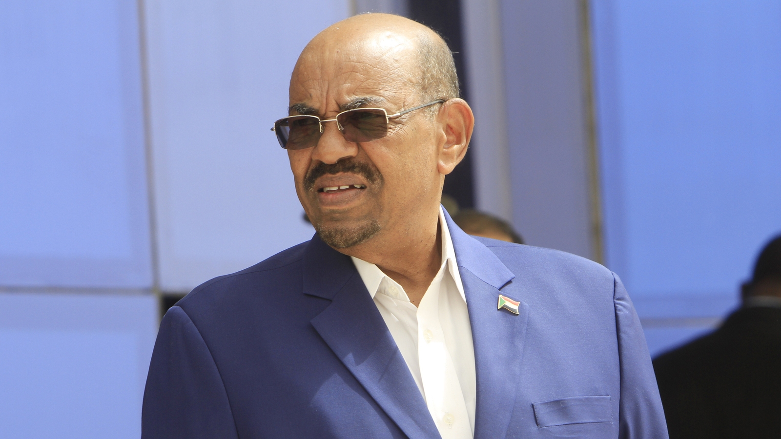 Bashir banned from leaving S Africa pending ruling