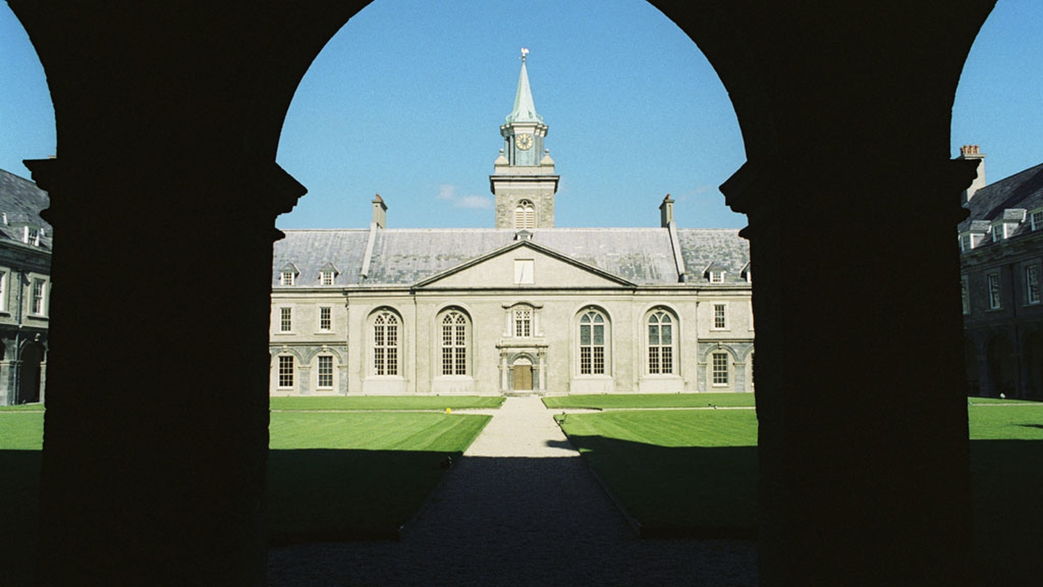 RTÉ Archives | Environment | A Stroll Through Historic Kilmainham