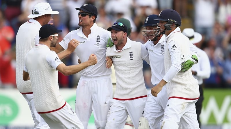 England win the Ashes after facile Test victory
