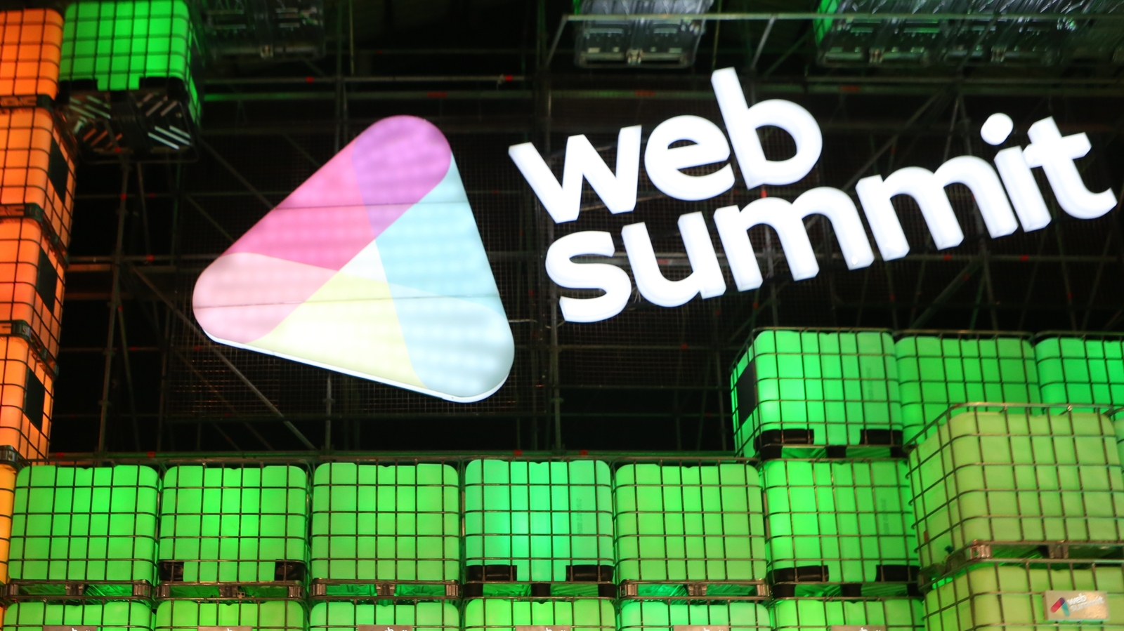 Web Summit signs up customer for conference software