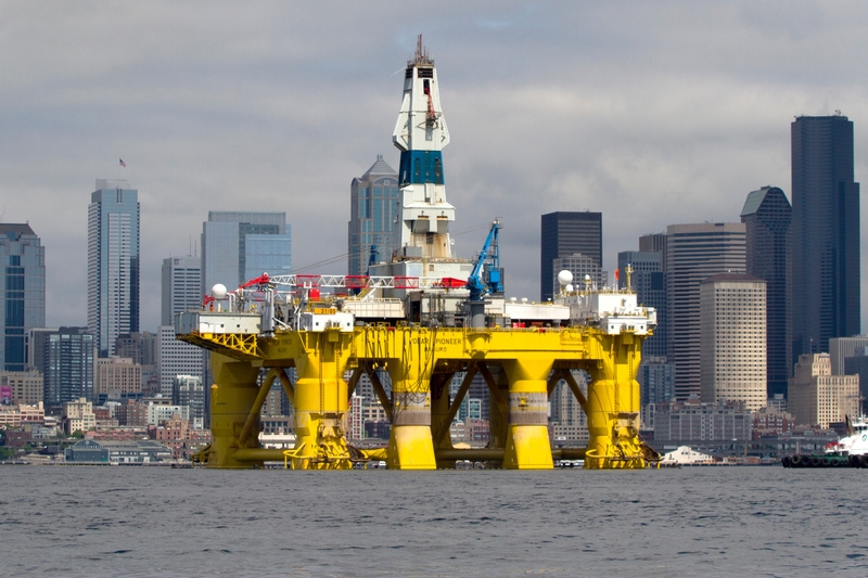 Shell sells Canadian oil sands assets