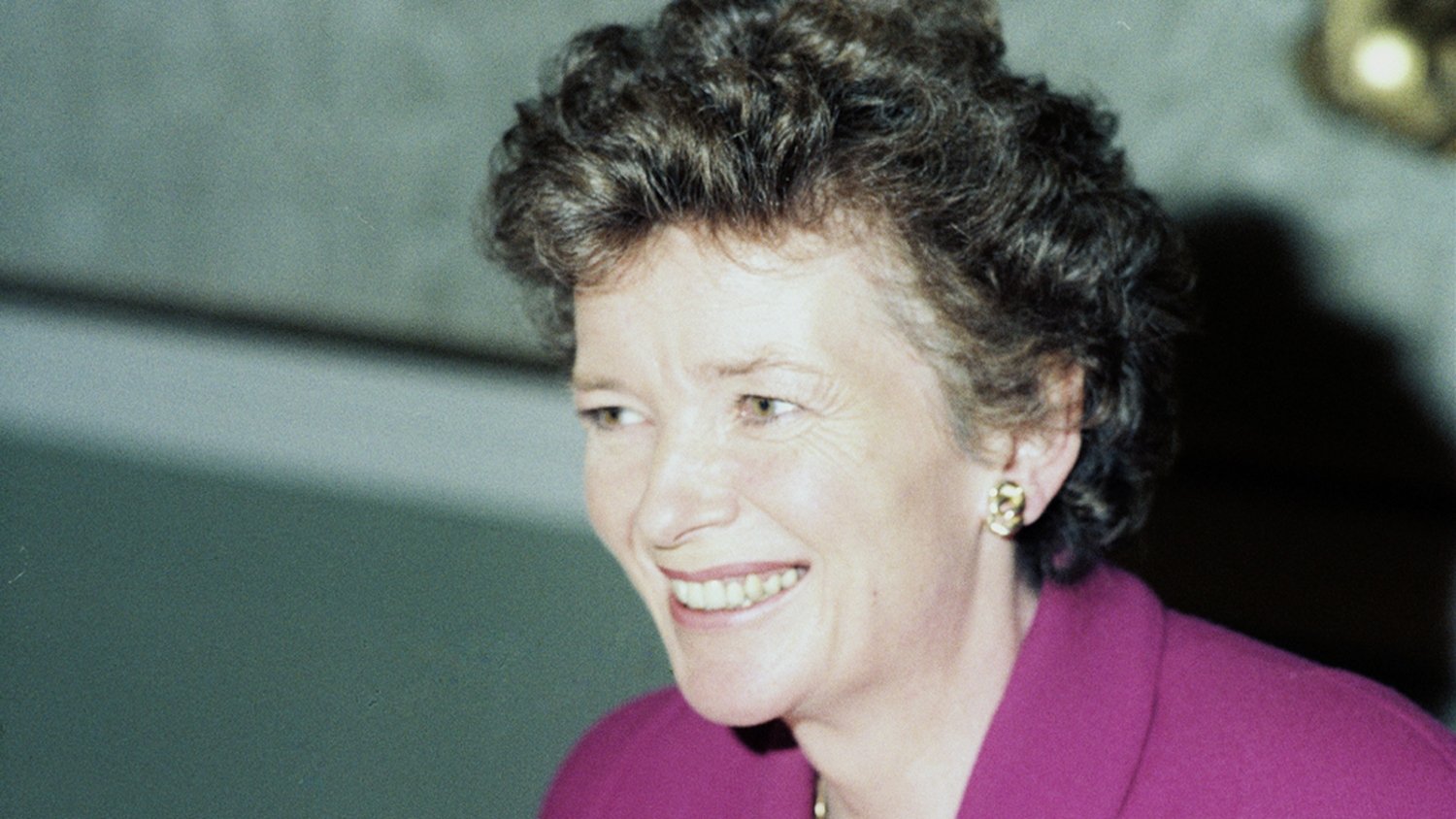 RTÉ Archives | Politics | Mary Robinson Elected President of Ireland