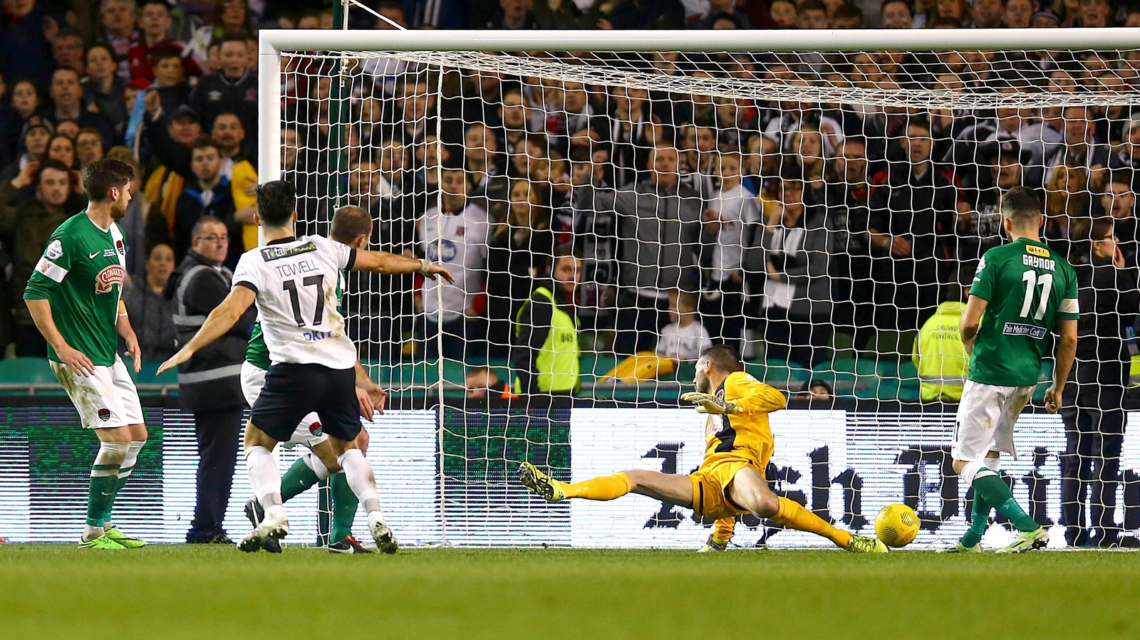 Dundalk and Cork eye grand finale in Cup decider