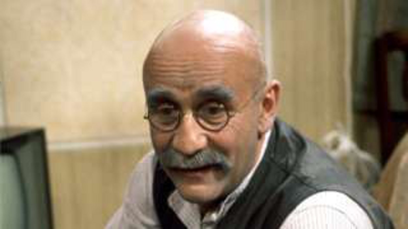 British actor Warren Mitchell dies aged 89